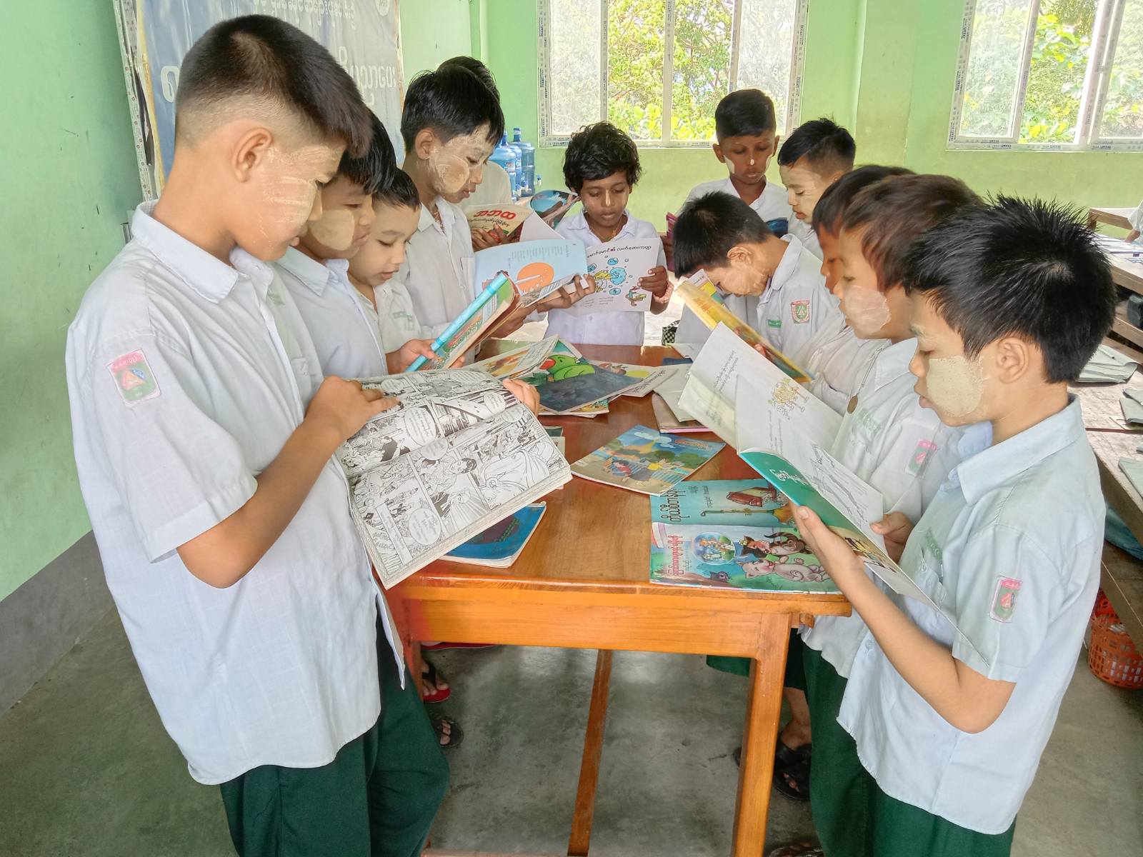 ဒလမြို့နယ် အမှတ် ၇ အခြေခံပညာမူလတန်းကျောင်းတွင် ဟောပြောပွဲ၊ နံရံကပ