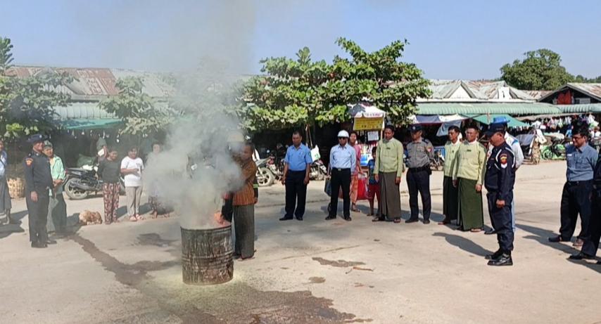 ကျောက်ဆည်မြို့ အေးမြကြည်လင်ဈေးကြီးတွင် မီးဘေးကြိုတင်ကာကွယ်ရေးဇာတ်တိုက