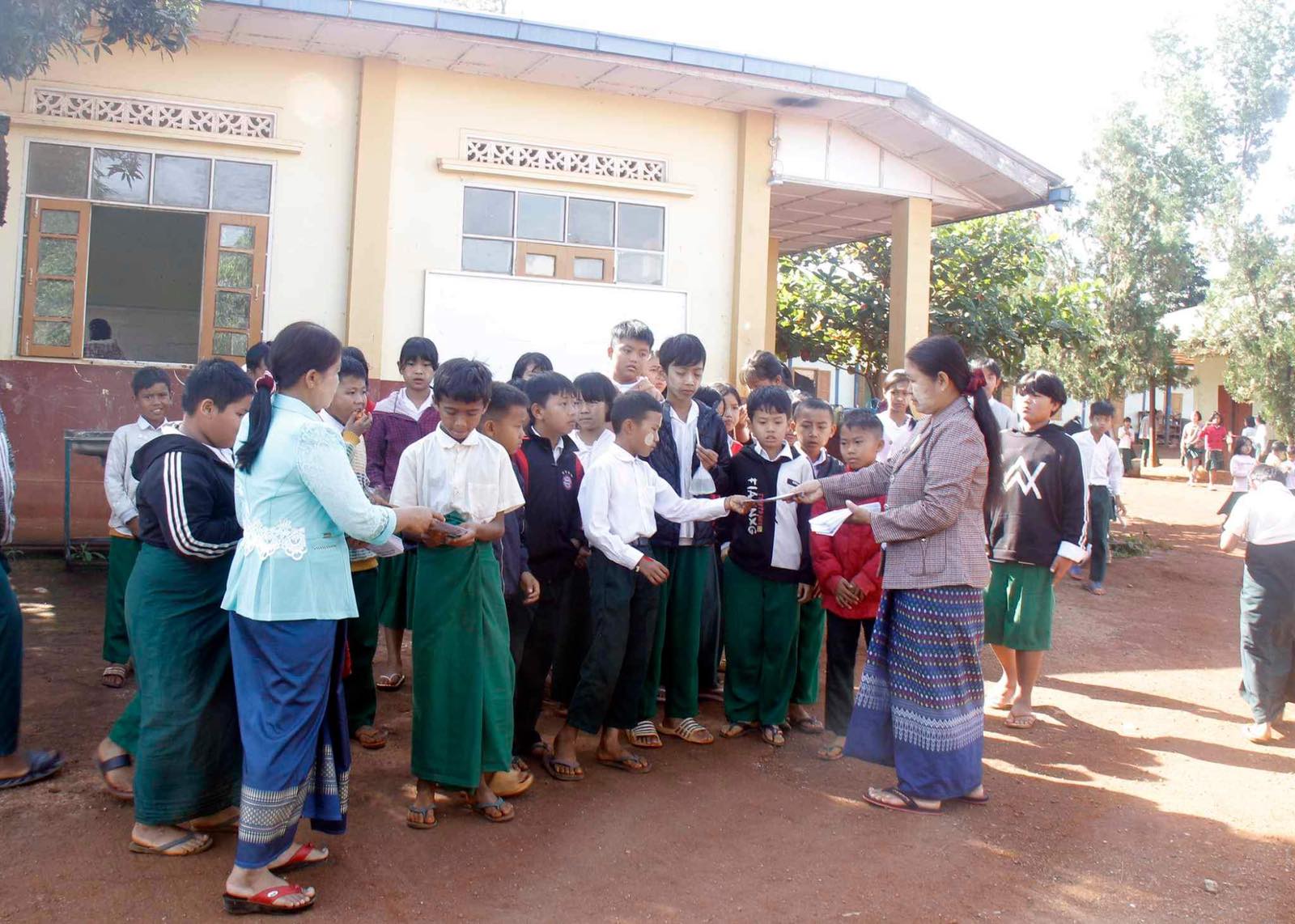 နမ့်စန်တွင် ၁၀၃ နှစ်မြောက် အမျိုးသားအောင်ပွဲနေ့အထိမ်းအမှတ် “သတင်းစကား