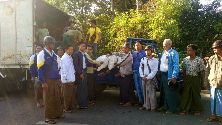 ညောင်တုန်းမြို့နယ်အတွင်းရှိ တောင်သူများထံသို့ ယူရီးယားဓာတ်မြေဩဇာများ ဖ