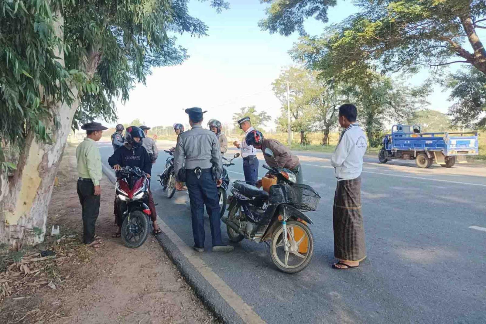 တပ်ကုန်းမြို့၌ ကား၊ မော်တော်ဆိုင်ကယ်စုစုပေါင်း ၆၇ စီးအား ရှောင်တစ်ခင်စစ