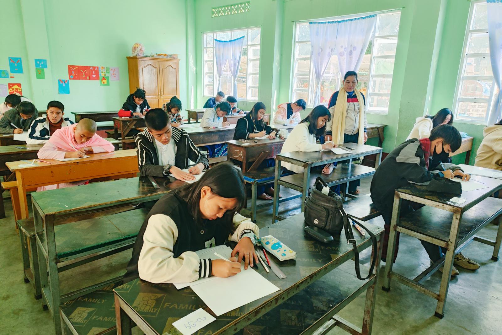 လားရှိုးမြို့တွင် ၇၆ နှစ်မြောက် လွတ်လပ်ရေးနေ့အထိမ်းအမှတ် စာစီစာကုံးန