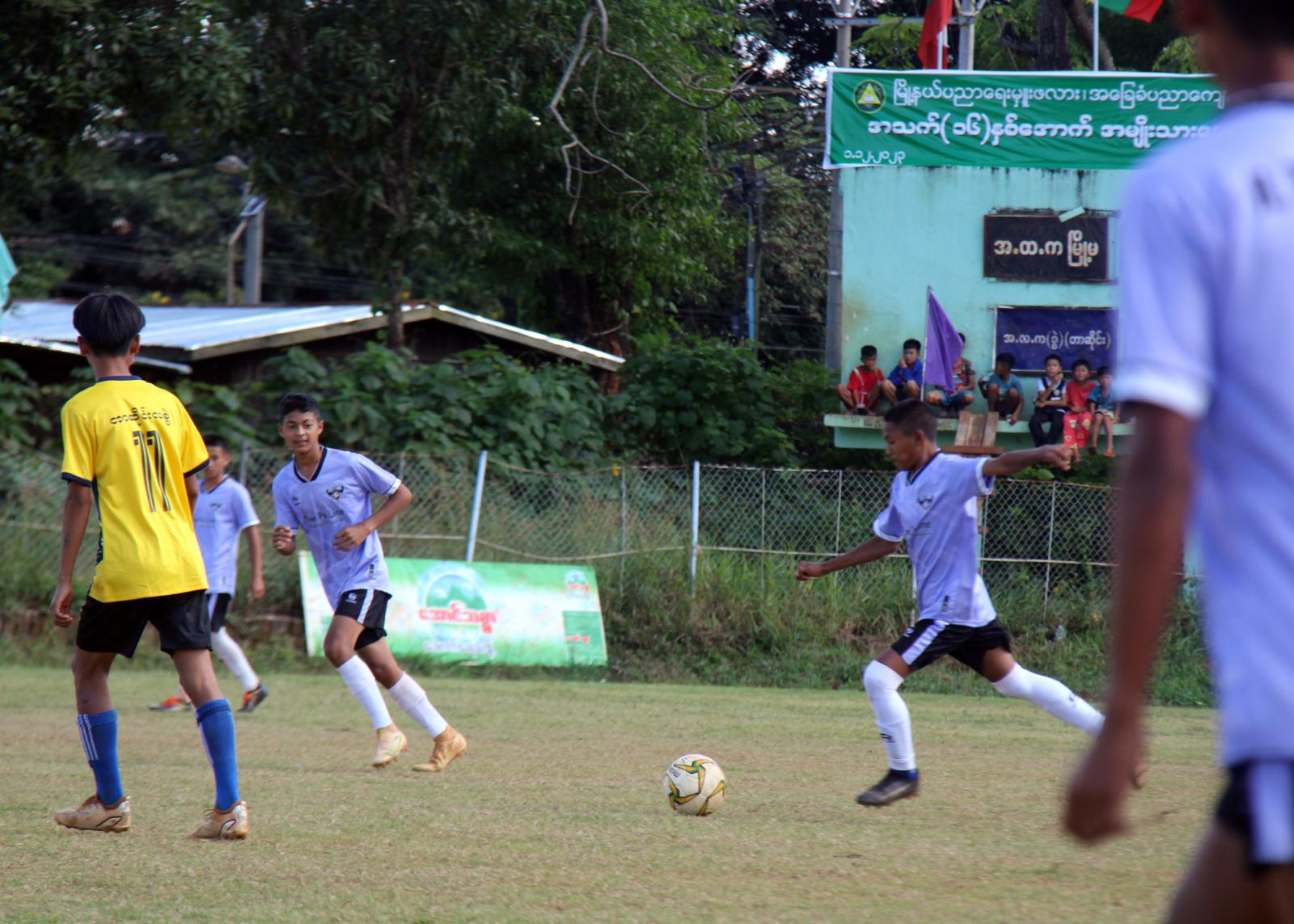 နမ့်စန်တွင် မြို့နယ်ပညာရေးမှူးဖလား အသက် ၁၆ နှစ်အောက် ကျောင်းပေါင်းစုံ