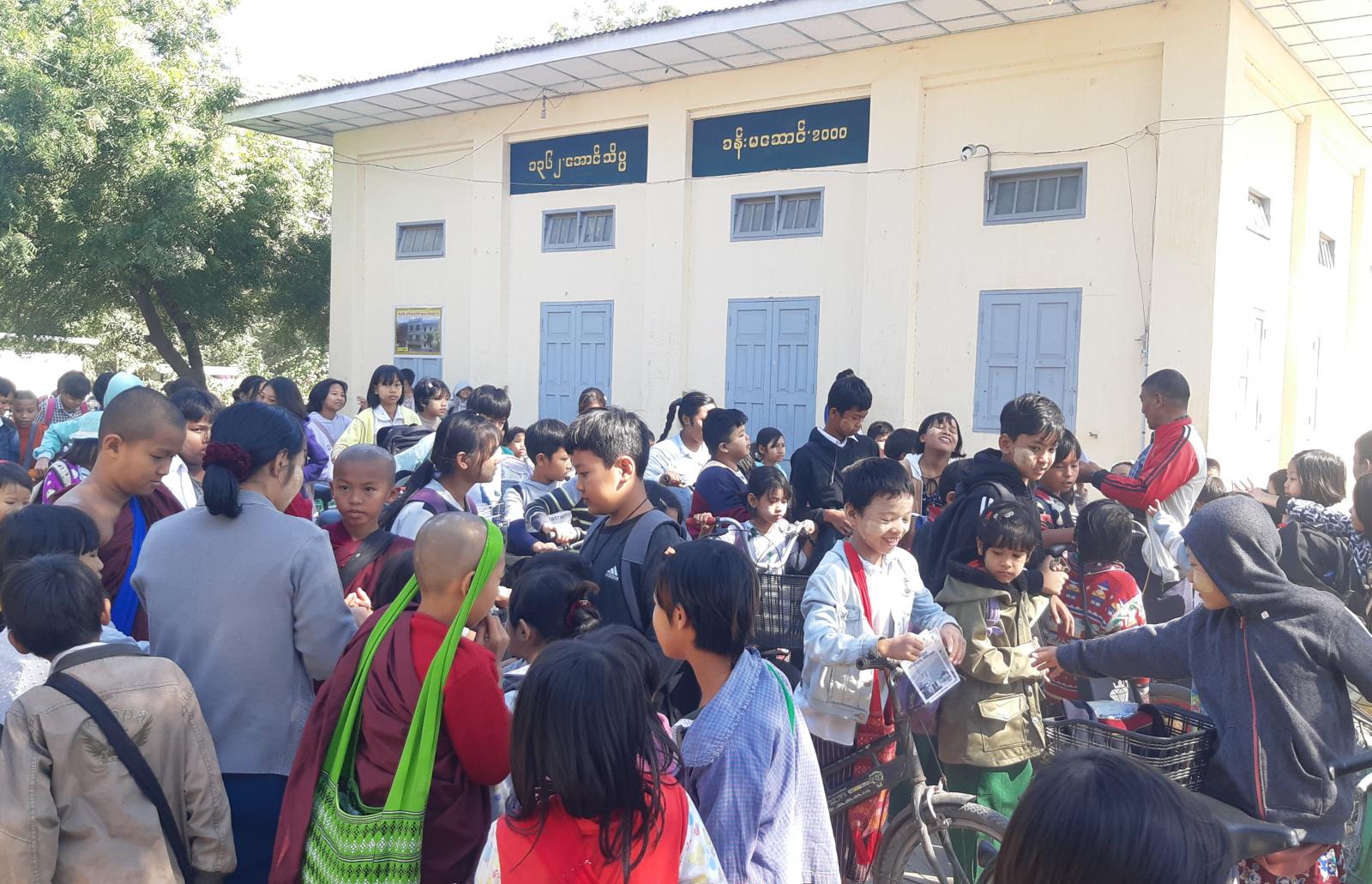 ဝမ်းတွင်းမြို့နယ်၌ ၇၆ နှစ်မြောက်လွတ်လပ်ရေးနေ့ အထိမ်းအမှတ် လက်ကမ