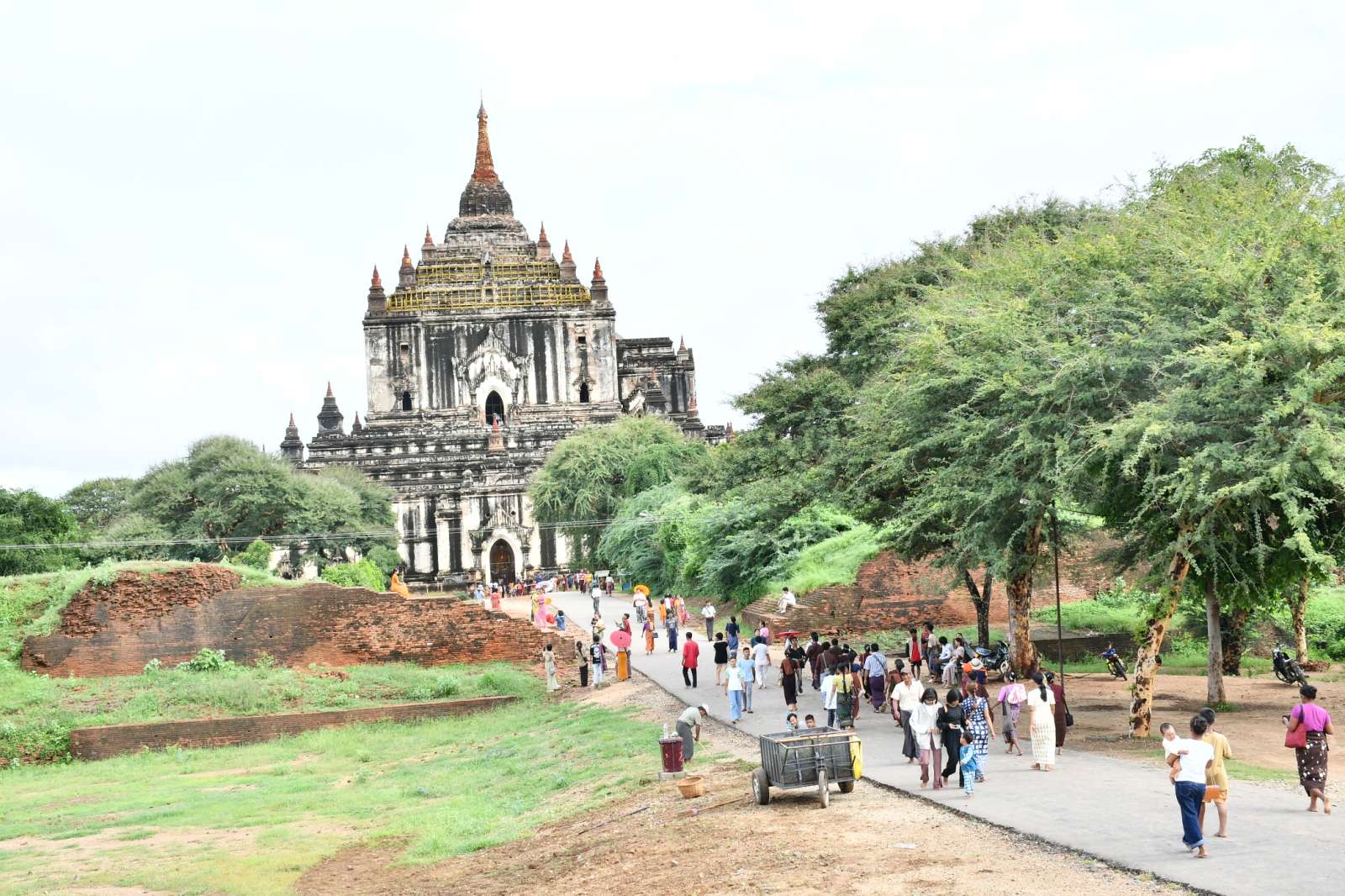 ပြာသိုလပြည့်နေ့ ပုဂံ ညောင်ဦး ရှေးဟောင်းယဉ်ကျေးမှုနယ်မြေတွင် ဘုရားဖူးမ