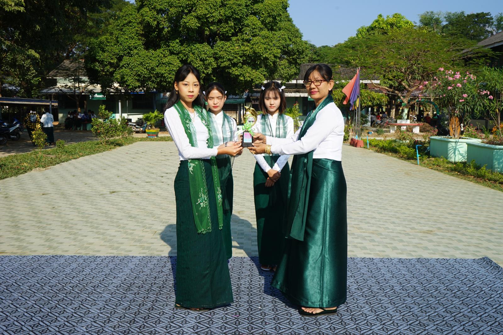 နတ်တလင်းမြို့ အ ထ က နတ်တလင်း ကျောင်း၌ ၂၀၂၃ ၂၀၂၄ ပညာသင်နှစ် ပညာရေးစုံညီပ
