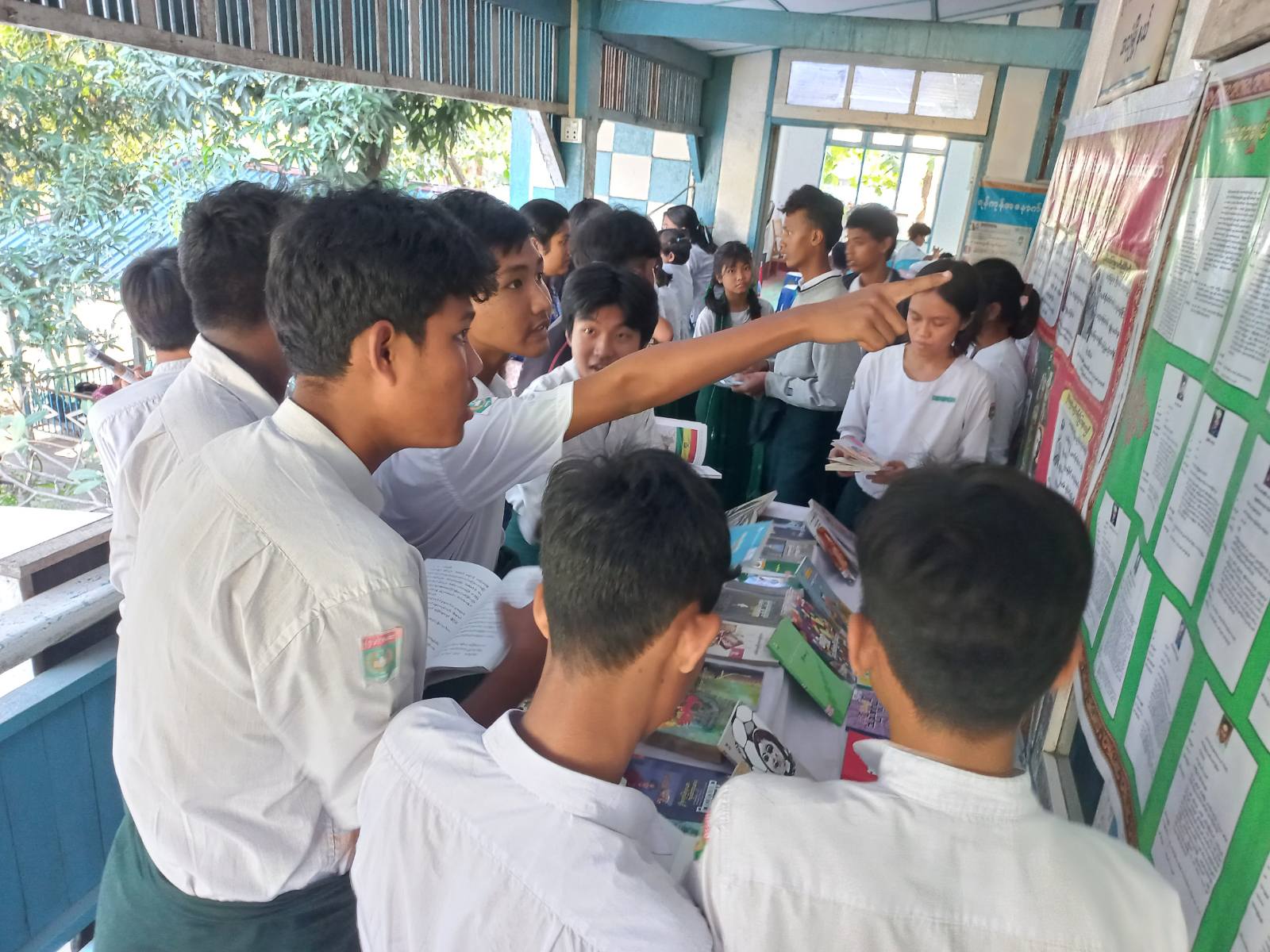 အလုံမြို့နယ်၌ ၇၆ နှစ်မြောက် လွတ်လပ်ရေးနေ့အထိမ်းအမှတ် အကြို ကျပန