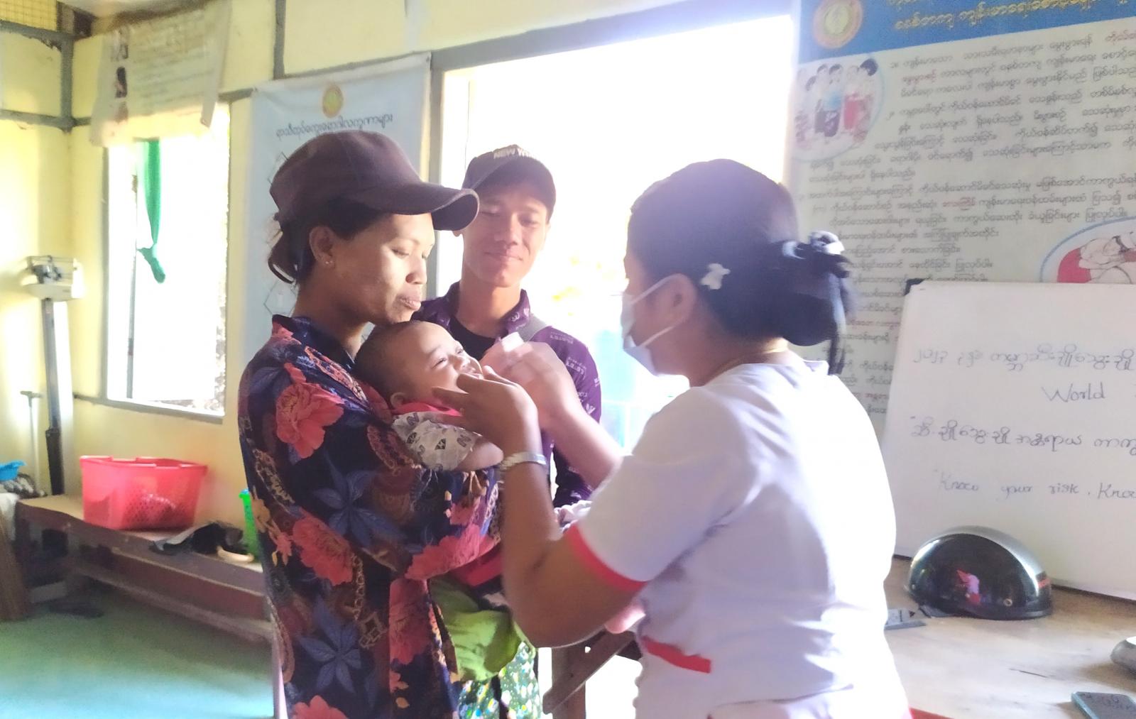 အမာမြို့၌ အသက် ၁ နှစ်ခွဲအောက် ကလေးငယ်များနှင့်ကိုယ်ဝန်ဆောင်မိခင်များအား