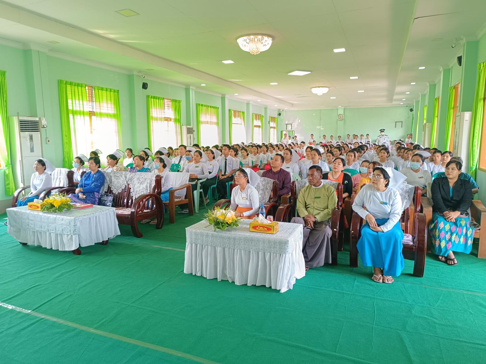ဟင်္သာတမြို့နယ်၌ သူနာပြုသားဖွား ဒီပလိုမာ ၃ နှစ်သင်တန်း ပထမနှစ် အပတ