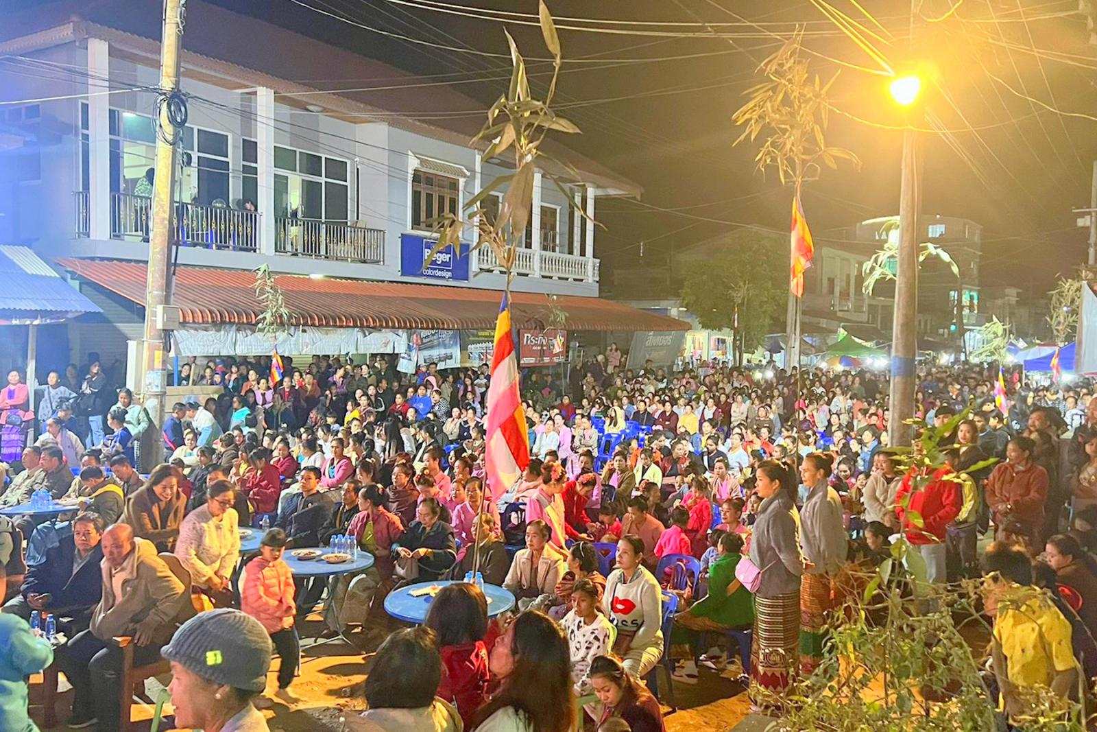 မိုင်းယောင်းမြို့၌ ညောင်ထောက်လှူဒါန်းမှုအား ရေစက်ချမင်္ဂလာနှင့