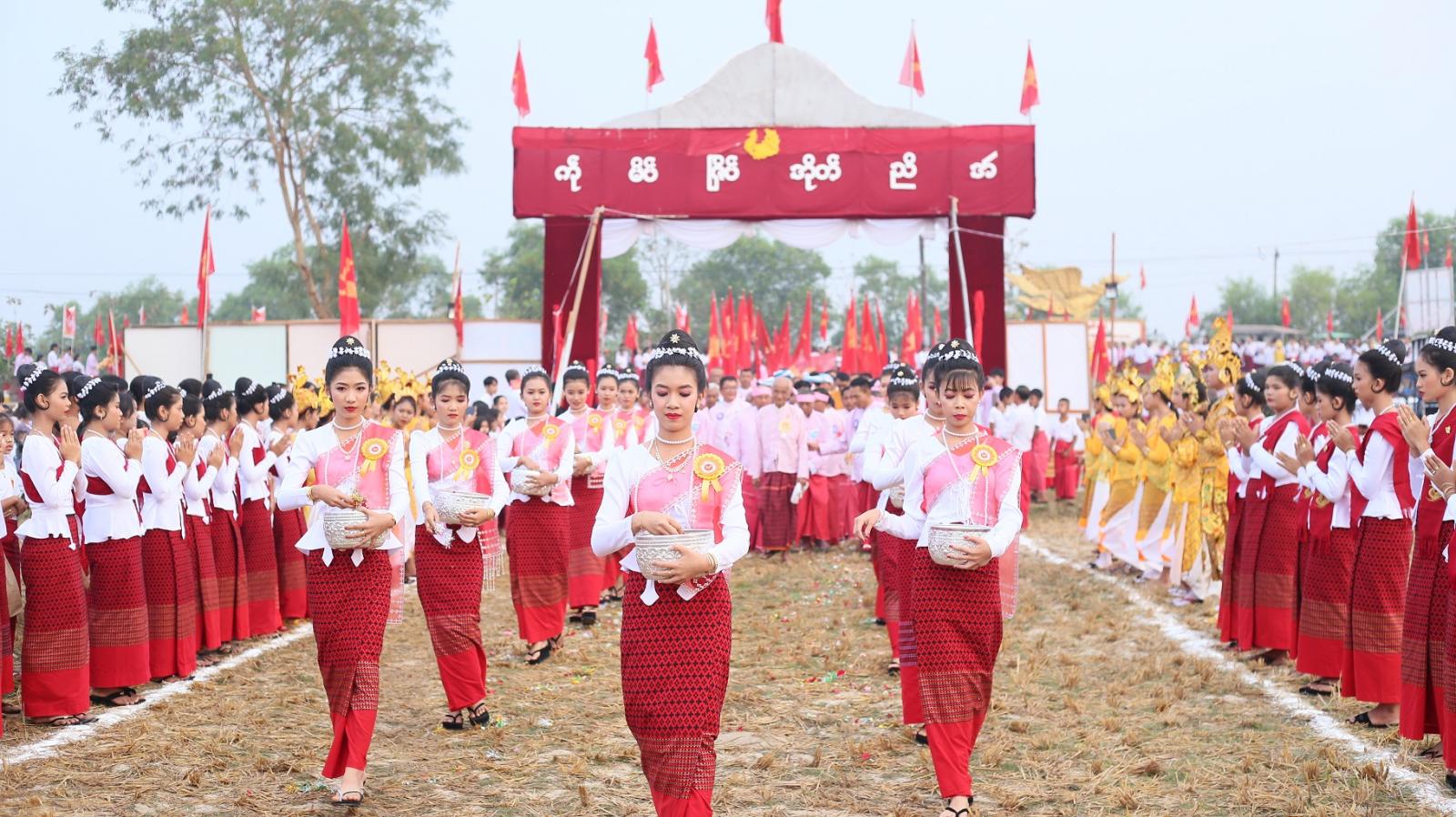 ၇၇ ကြိမ်မြောက် မွန်အမျိုးသားနေ့အခမ်းအနားသို့ တိုင်းရင်းသားရေးရာဝန်ကြီး ဦးစန်းကို တက်ရောက်ဖွင့်လ
