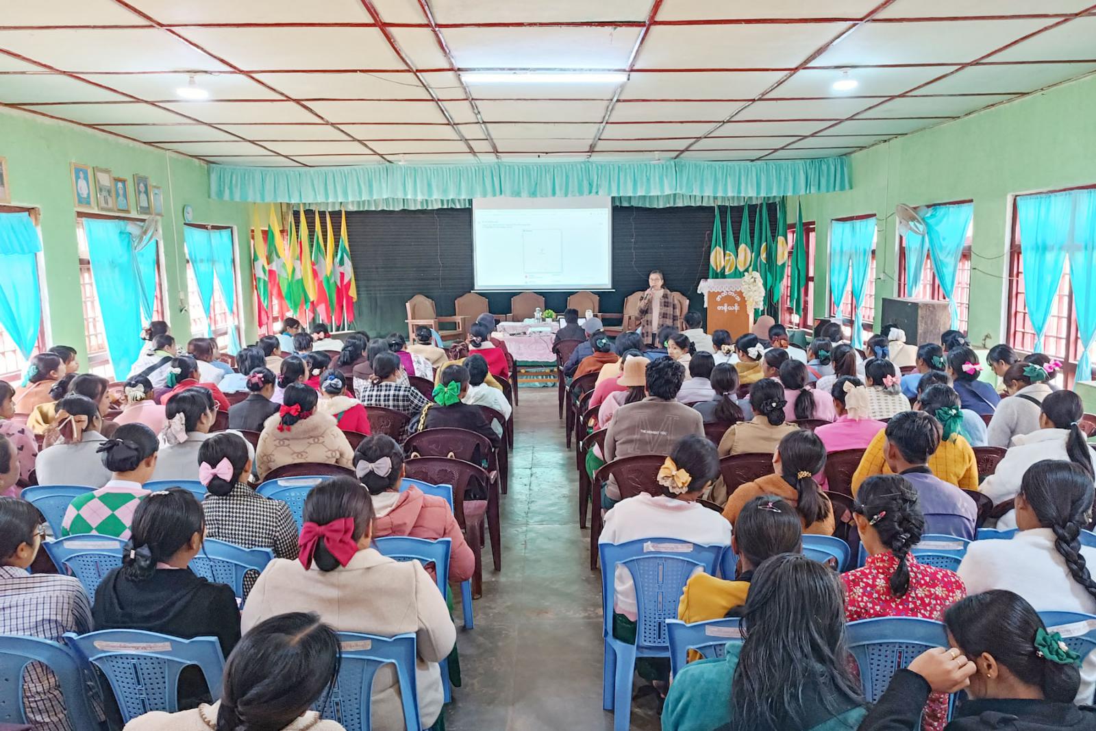 တန့်ယန်းမြို့နယ်တွင် စာမေးပွဲကြီးကြပ်ရေးမှူးနှင့် လ ထကြီးကြပ်ရေးမှူးမ