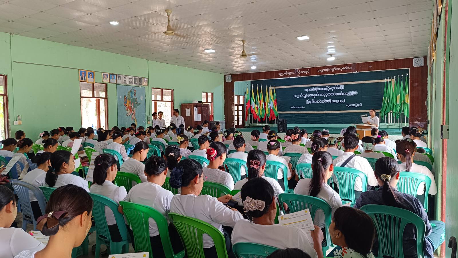 ငပုတောမြို့၌ ကျောင်းကျန်းမာရေးစစ်ဆေးမှု မှတ်တမ်းကတ်အသုံးပြုခြင်းဆိုင်ရာ
