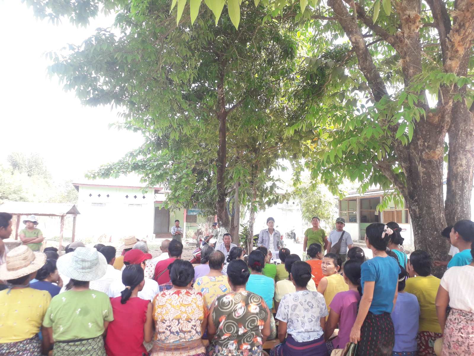 ဒိုက်ဦးမြို့နယ် ဆာပါခြုံကျေးရွာ၌ မြစိမ်းရောင်ကျေးရွာဖွံ့ဖြိုးရေးရန်ပုံင
