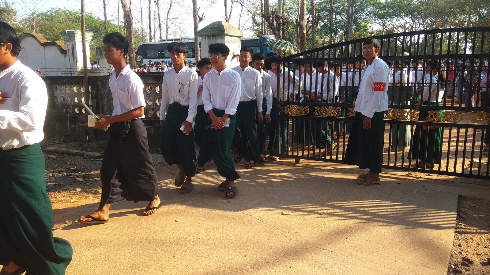 ဇီးကုန်းမြို့နယ်တွင် ၂၀၂၄ ခုနှစ် တက္ကသိုလ်ဝင်တန်းစာမေးပွဲ မြန်မာစာ