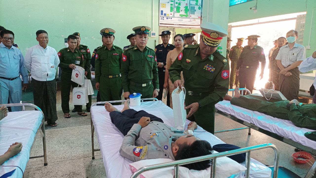 ပြည်မြို့၌ ၇၉ နှစ်မြောက် တပ်မတော်နေ့အထိမ်းအမှတ် စုပေါင်းသွေးလှူဒါန်းပ