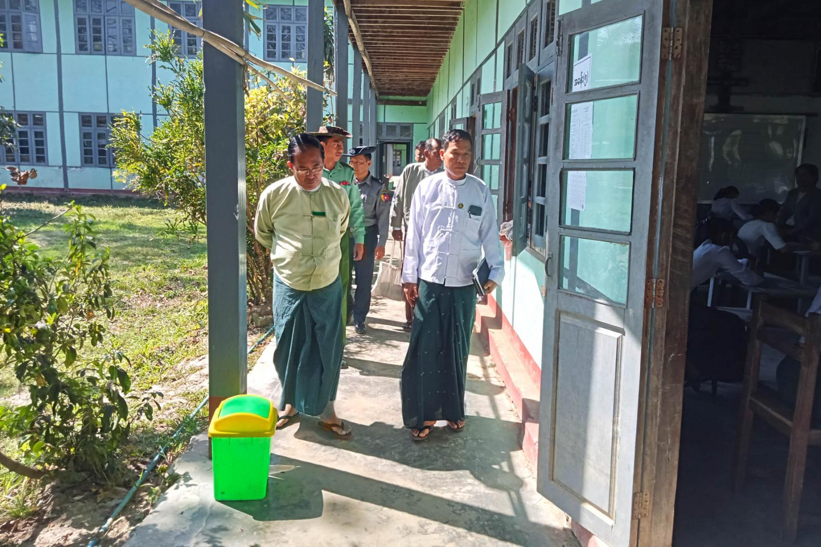 သံတွဲမြို့နယ်ရှိ စာစစ်ဌာနများ၌ တက္ကသိုလ်ဝင်စာမေးပွဲ အင်္ဂလိပ်စာဘာသာရပ်ကို ဆက်လက်ဖြေဆို