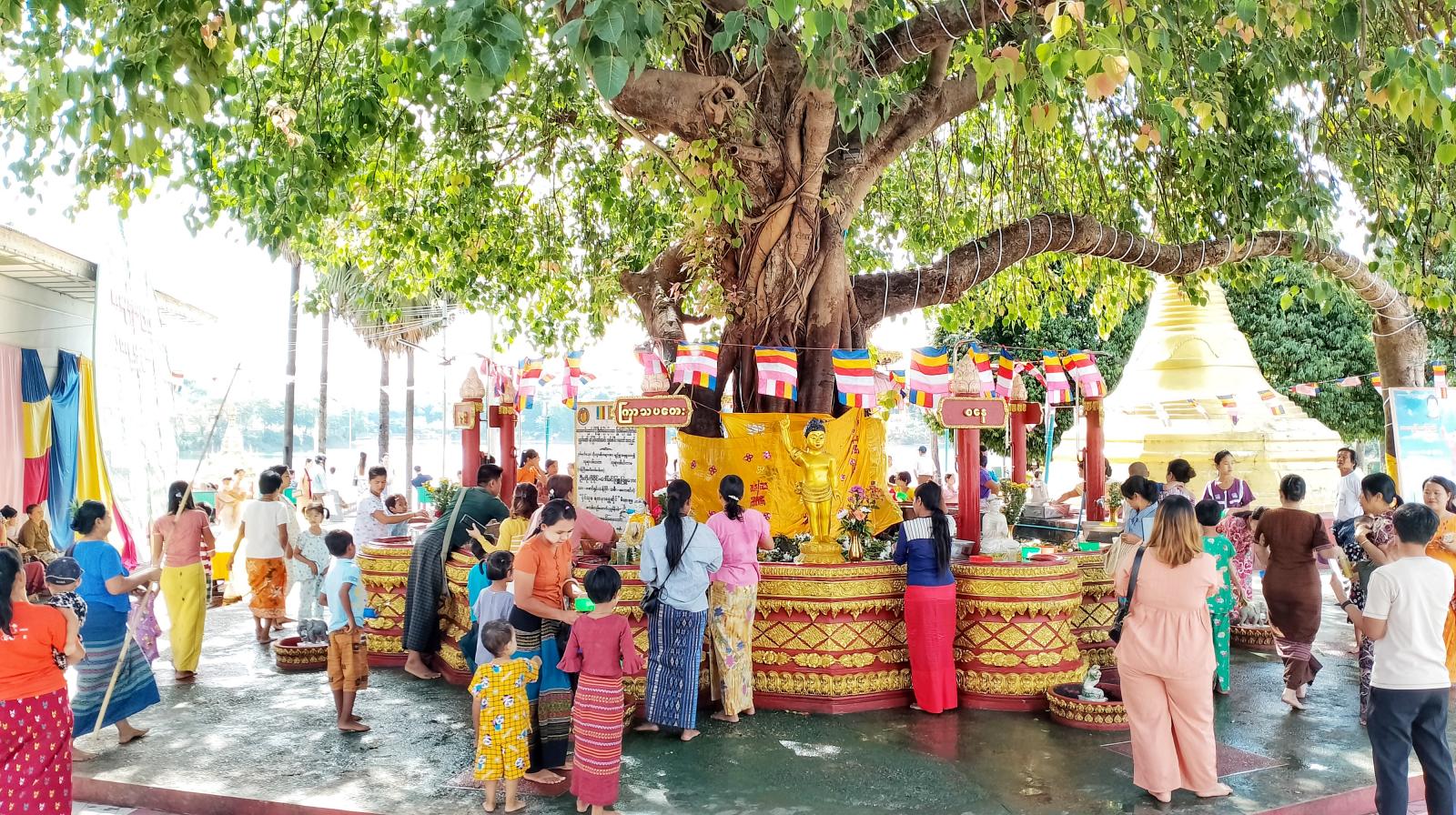 ကဆုန်လပြည့် ဗုဒ္ဓနေ့ တွင် မုဒုံမြို့နယ်ရှိ ဘုရားပုထိုးစေတီများတွင