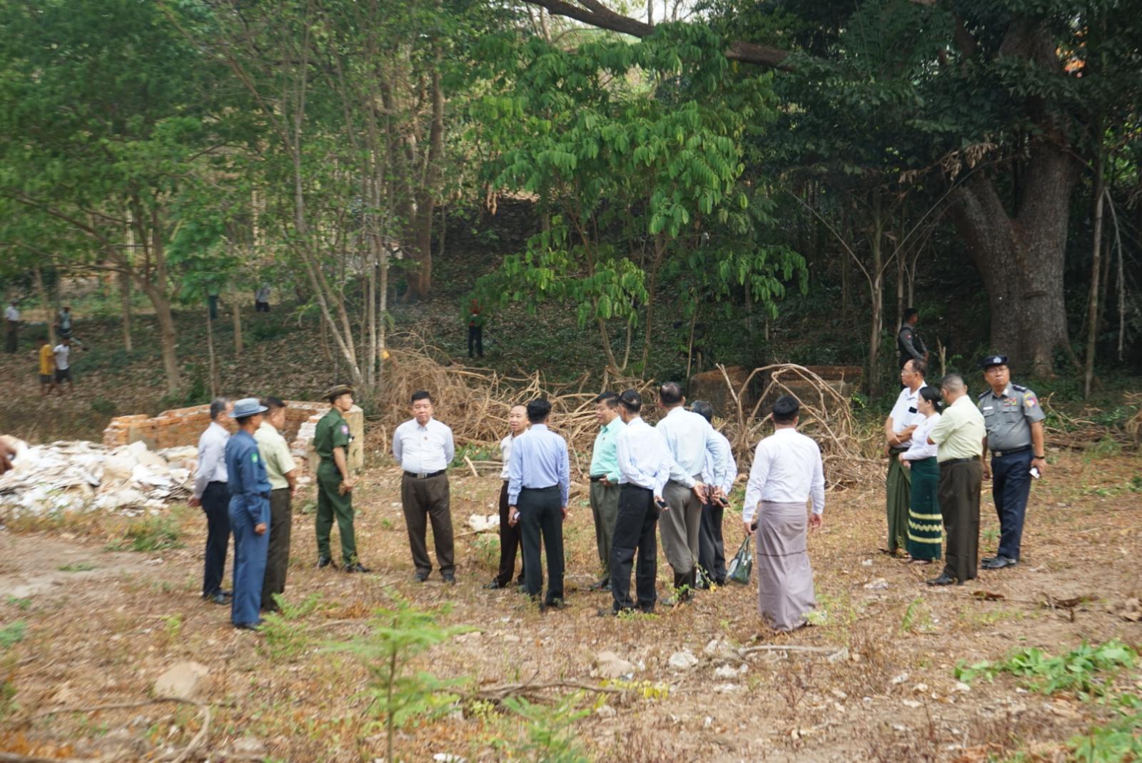 မွန်ပြည်နယ်ဝန်ကြီးချုပ် ဦးအောင်ကြည်သိန်း ကျောင်းအကျိုးပြု စုပေါင်းသန့်ရ