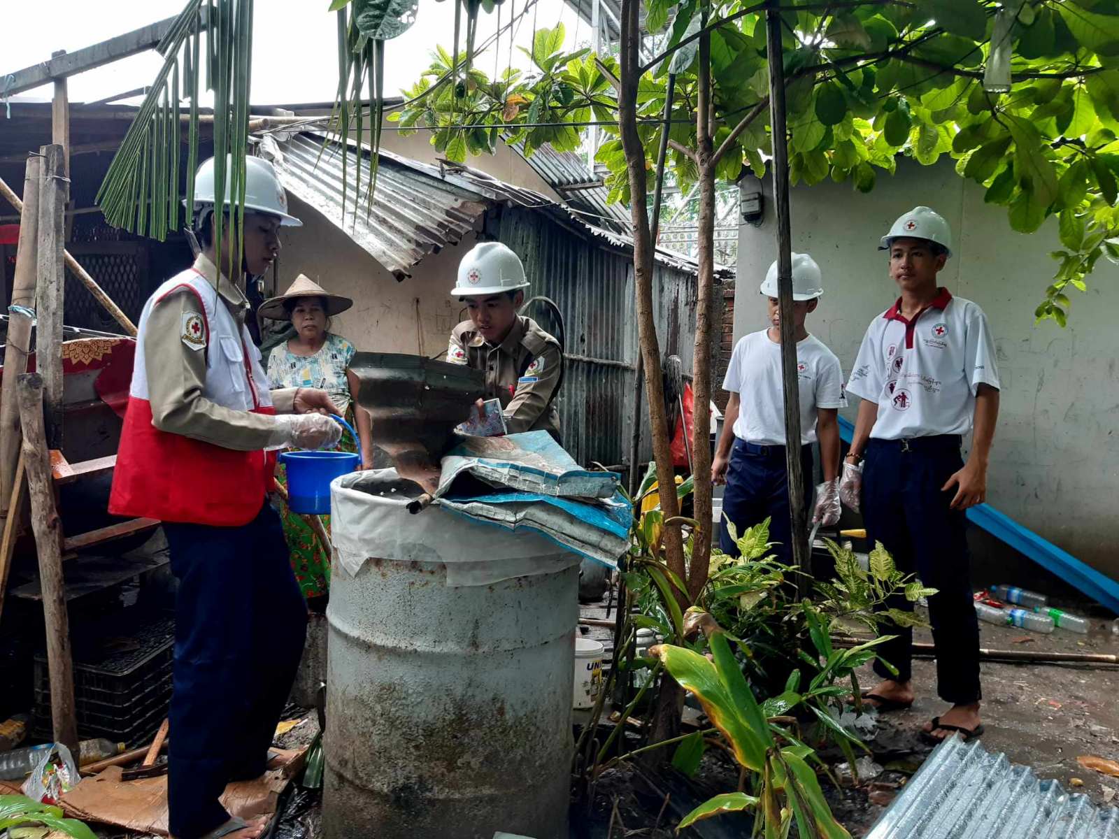 မရမ်းကုန်းမြို့နယ်တွင် သွေးလွန်တုပ်ကွေးရောဂါကြိုတင်ကာကွယ်ရေးအတွက် ဖုံး၊ သွန်၊ လဲ၊ စစ် လုပ်ငန်းမ