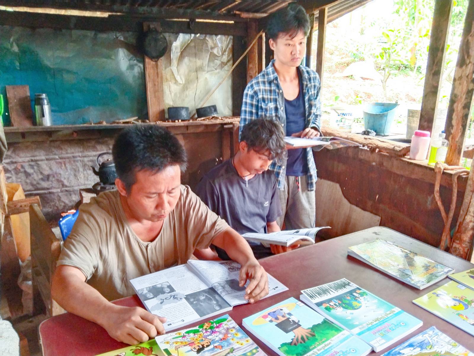 လိပ်သိုမြို့၌ စာဖတ်ရှိန်မြှင့်တင်ရေး Mobile စနစ်ဖြင့် စာအုပ်စာစောင်များ