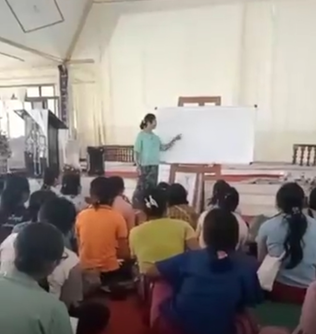 သံတောင်ကြီးမြို့ ရှင်ဂျော့ဂျက်ဘုရားကျောင်းခန်းမတွင် ဘွဲကရင်စာပေသင်တန်းဖ