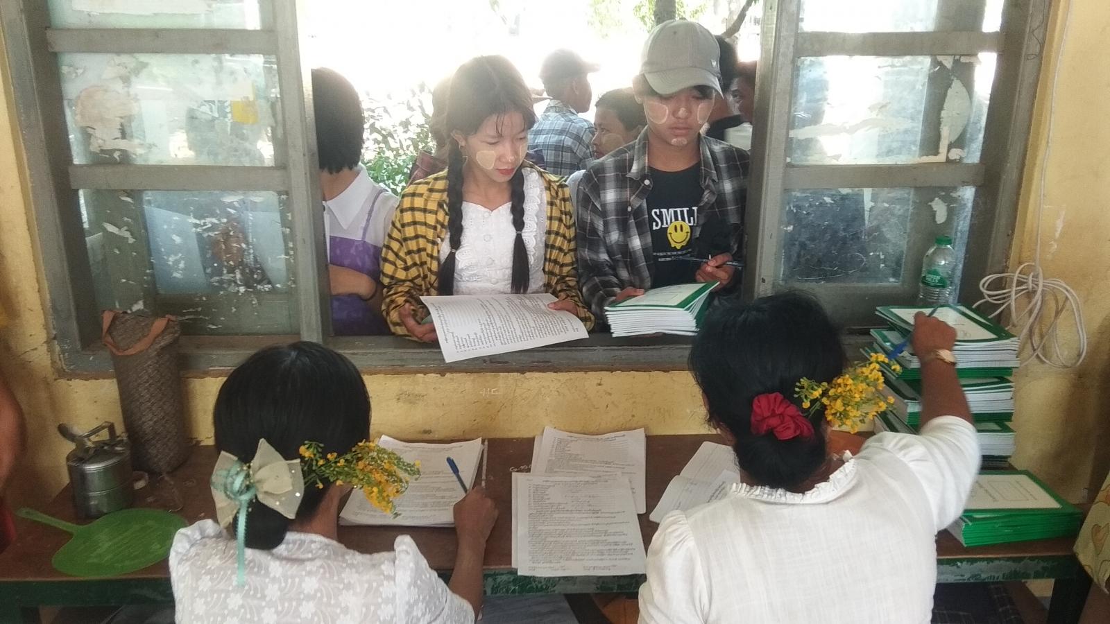 ဇီးကုန်းမြို့နယ်တွင် ၂၀၂၄ ၂၀၂၅ ပညာသင်နှစ်အတွက် အခြေခံပညာကျောင်းများ၌ က