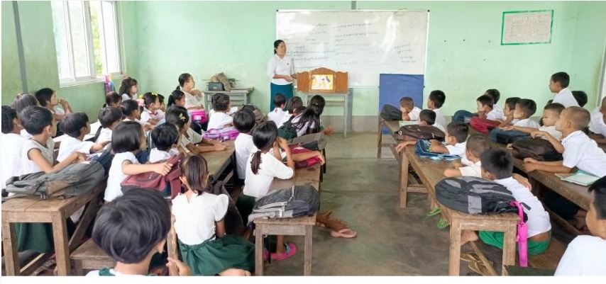 သရက်မြို့၌ ပလတ်စတစ်ညစ်ညမ်းညမ်းမှု လျှော့ချရေး အသိပညာပေး လက်ကမ်းစာစောင်မ