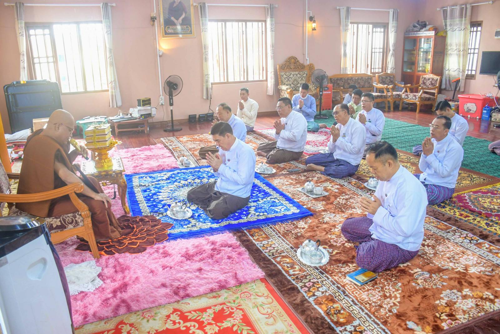 ရခိုင်ပြည်နယ်ဝန်ကြီးချုပ် ဦးထိန်လင်း စစ်တွေမြို့ပေါ်ရှိ ပရိယတ္တိစာသင