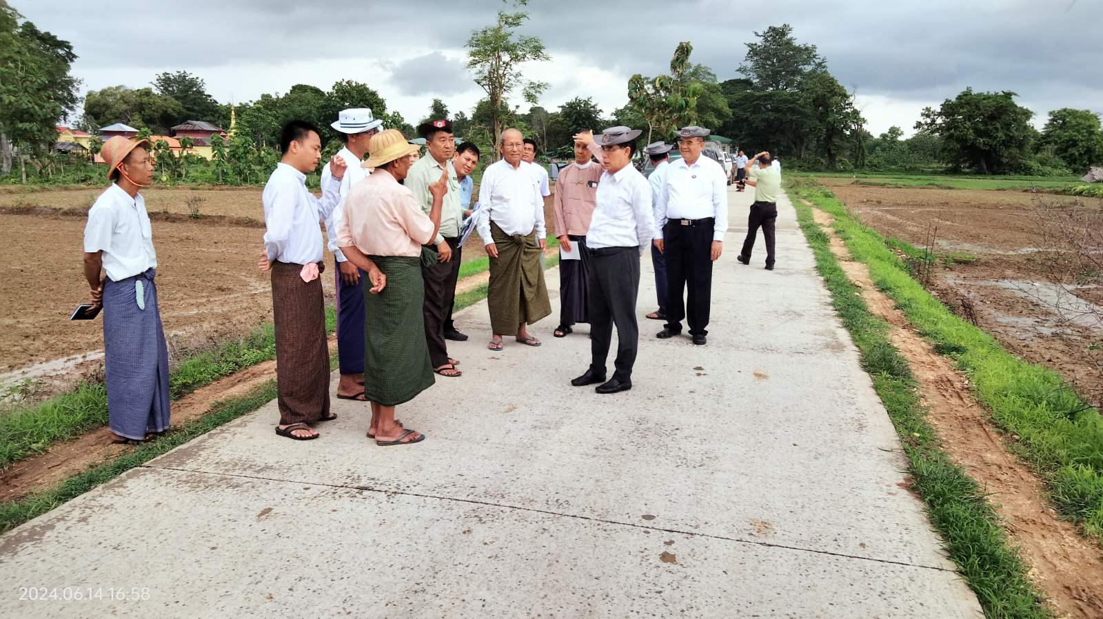 ပဲခူးတိုင်းဒေသကြီးအစိုးရအဖွဲ့ ဝန်ကြီးချုပ် ဦးမျိုးဆွေဝင်း ရွှေတောင်မ