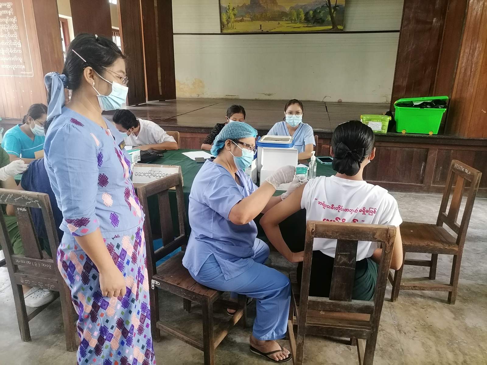 ဟားခါးပညာရေးဒီဂရီကောလိပ်မှ ကျောင်းသား၊ ကျောင်းသူများအား Pfizer