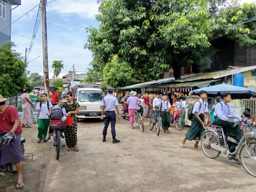 ခရမ်းမြို့နယ်တွင် ယာဉ်လမ်းအန္တရာယ်ကင်းရှင်းစေရေး စစ်ဆေးခြင်းများဆောင်ရ