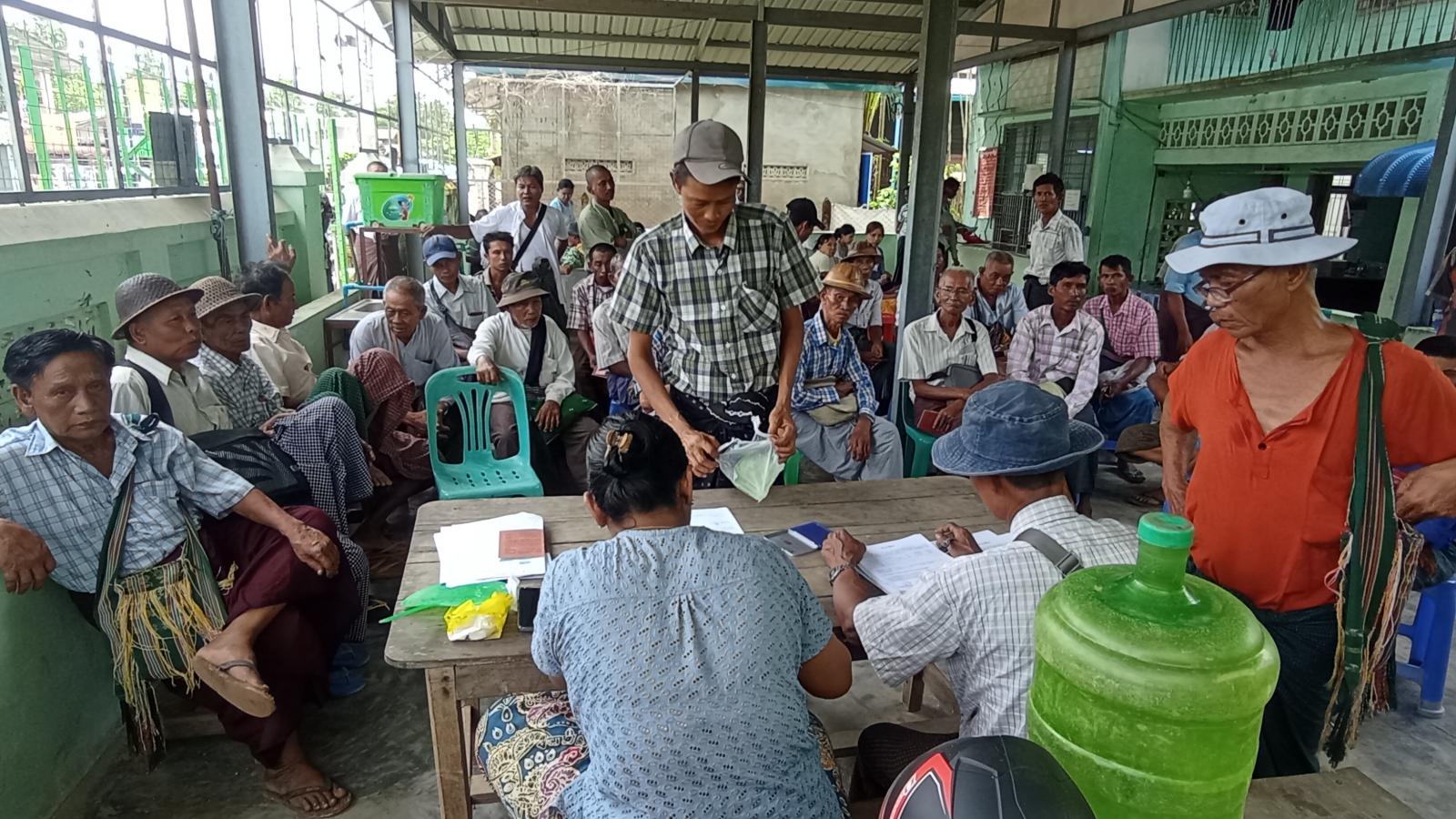 ကဝမြို့နယ်တွင် ၂၀၂၄ မိုးရာသီ စိုက်ပျိုးစရိတ်ချေးငွေများ ဆက်လက်ထုတ်ချေး