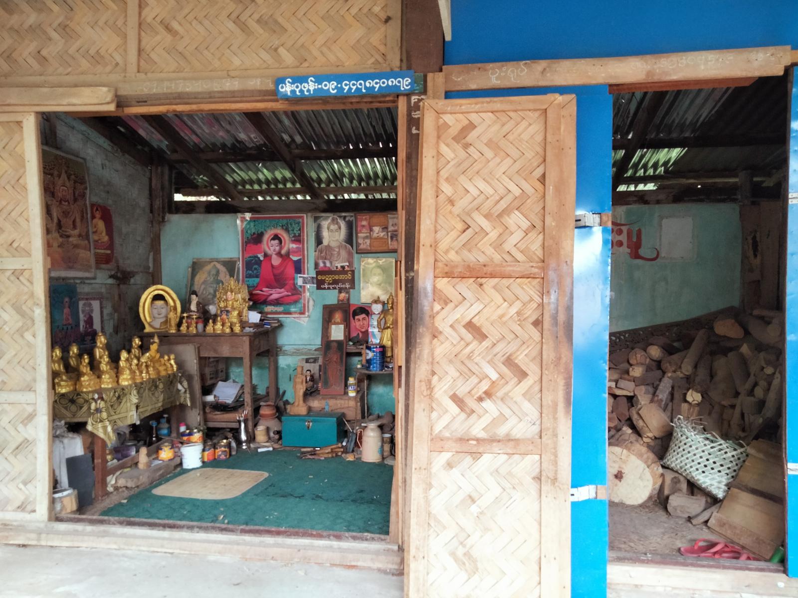 နတ်မောက်မြို့၌ မြန်မာ့ရိုးရာပန်းပုပညာ လုပ်ကိုင်လျက်ရှိ Information