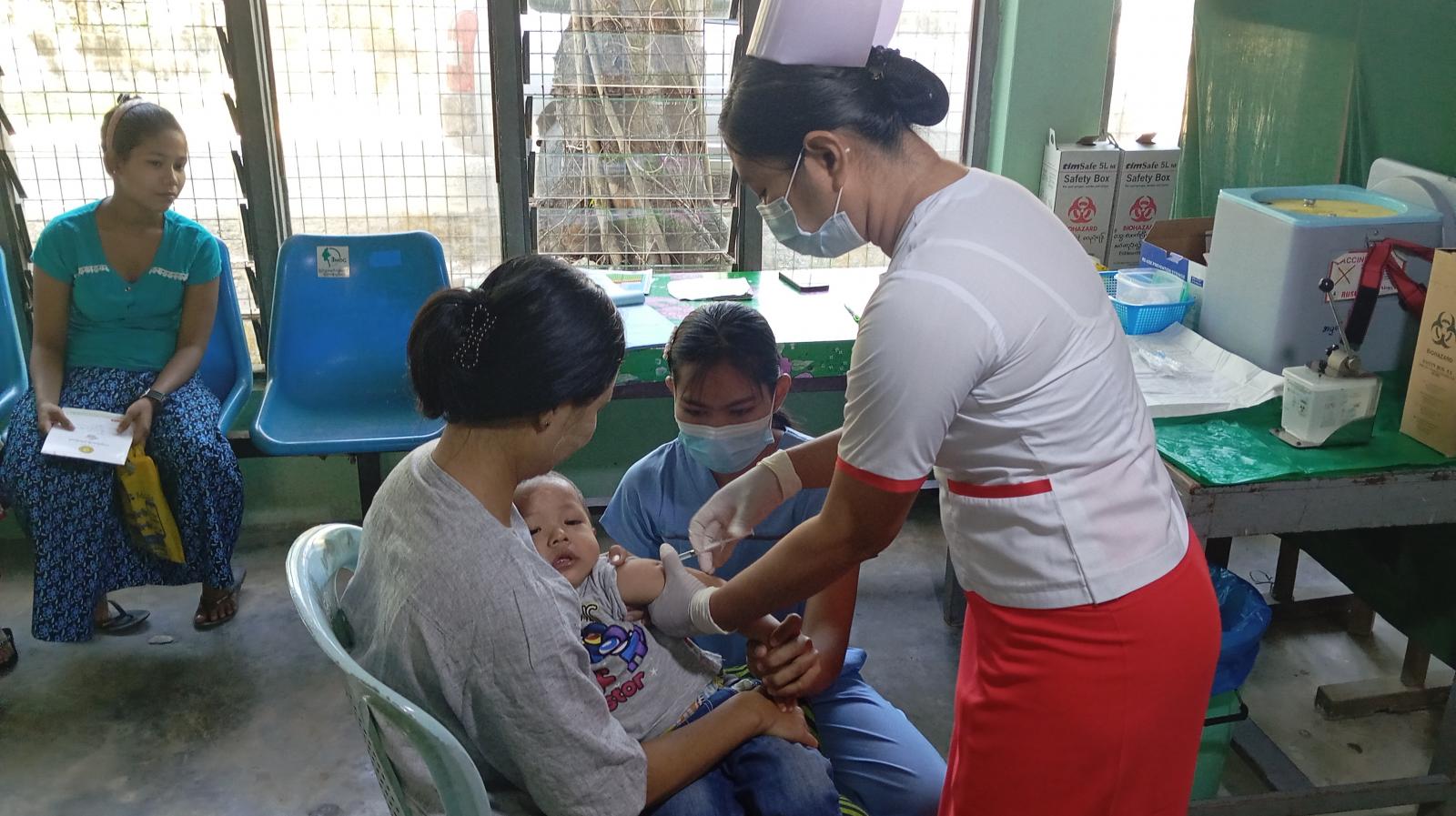 ဒေးဒရဲမြို့၌ မွေးကင်းစမှ အသက် ၁ နှစ်ခွဲအောက် ကလေးများနှင့် ကိုယ်ဝန်ဆောင