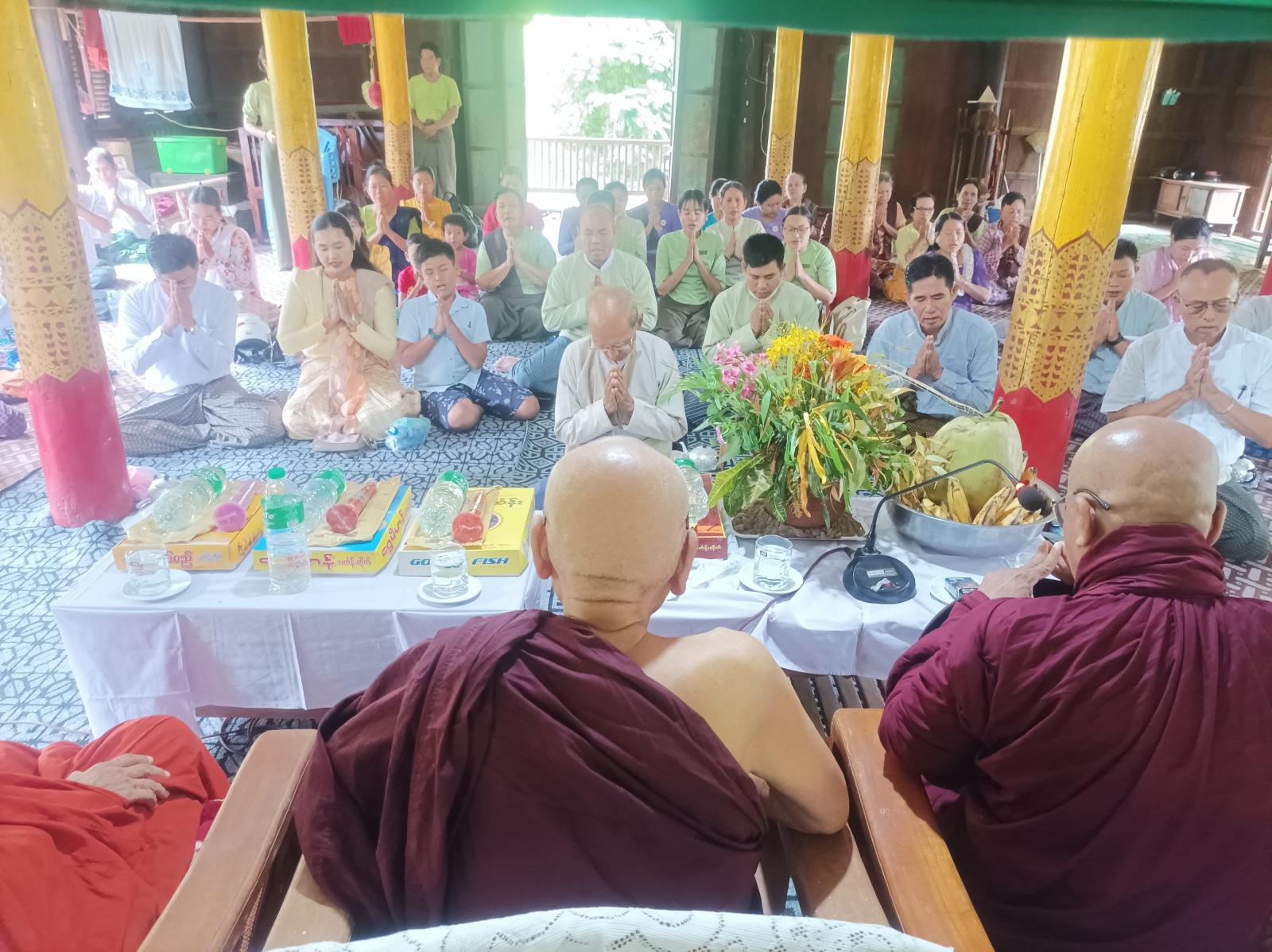 ဆင်ပေါင်ဝဲမြို့နယ်တွင် ၂၀ ကြိမ်မြောက် ဝန်ထမ်းပေါင်းစုံ ဝါဆိုသင်္ကန်း