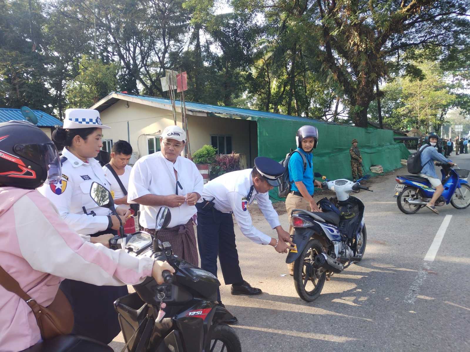 မှော်ဘီမြို့နယ်၌ ယာဉ်အန္တရာယ်ကင်းဝေးစေရေးယာဉ်စည်းကမ်း၊ လမ်းစည်းကမ်းဆိုင်ရာစစ်ဆေးခြင်းနှင့