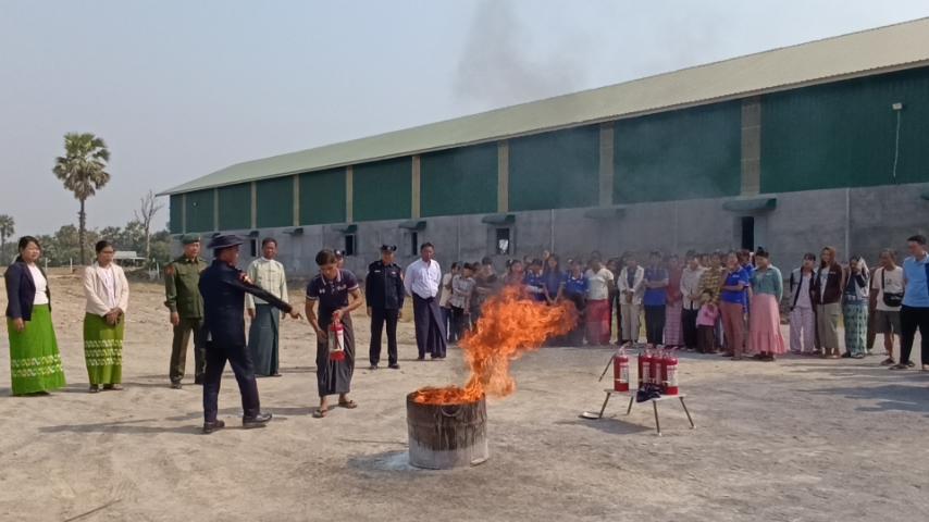 မြစ်သားမြို့နယ် ရွှေနဂါး ဝါးပျော့ဖက်နှင့်တရုတ်ရိုးရာ ခဲစက္ကူလုပ်ငန်းစက်ရုံတွင် မီးဘေးကြိုတင်ကာက