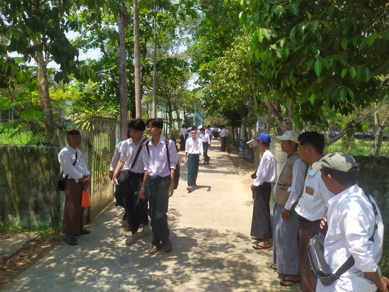 ဒဂုံမြို့သစ် တောင်ပိုင်း မြို့နယ်၌ တက္ကသိုလ်ဝင်စာမေးပွဲဖြေဆို Information And Public