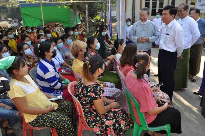 ၇၅ နှစ်မြောက် စိန်ရတုလွတ်လပ်ရေးနေ့ကို ကြိုဆိုဂုဏ်ပြုသောအားဖြင့် အလုပ