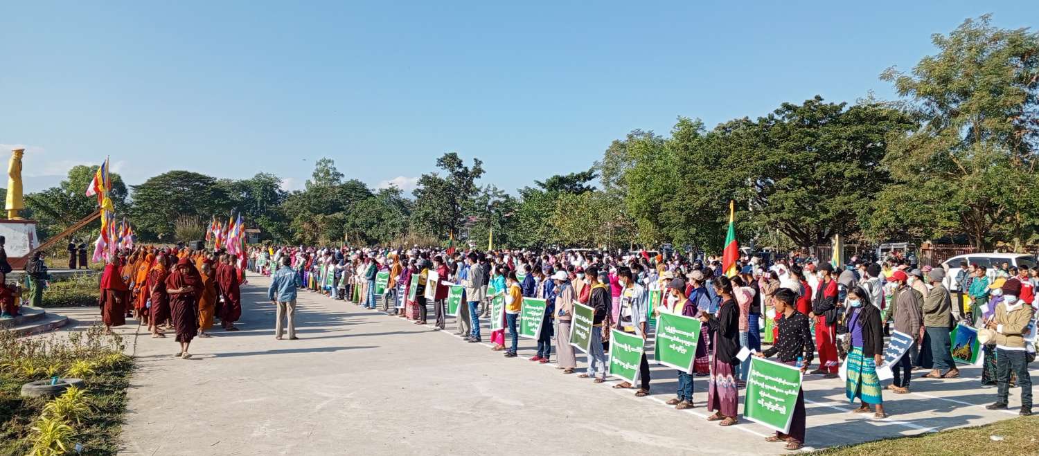 ဗုဒ္ဓဘာသာဝင်များ အထွတ်အမြတ်ထားရာ စေတီပုထိုးများ၊ ဗုဒ္ဓဆင်းတုတော်များအား