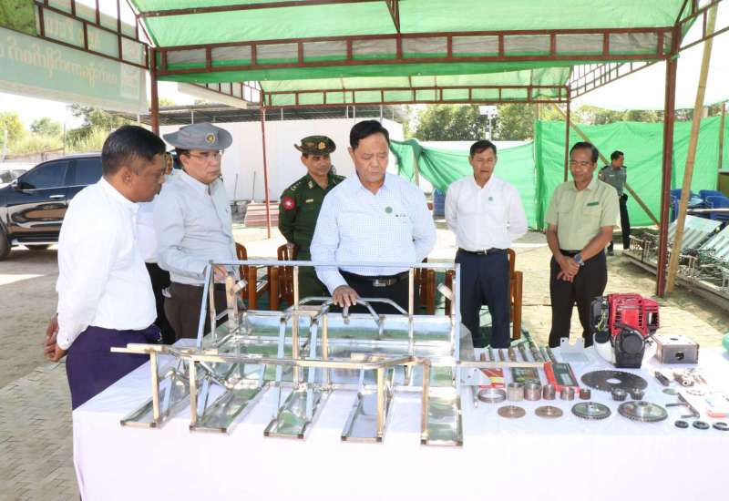 အာဆီယံစီးပွားရေးအသိုက်အဝန်းကောင်စီဝန်ကြီးများနှင့် အာဆီယံစွမ်းအင်ဝန်ကြီးများ၊ ပို့ဆောင်ရေးဝန်က