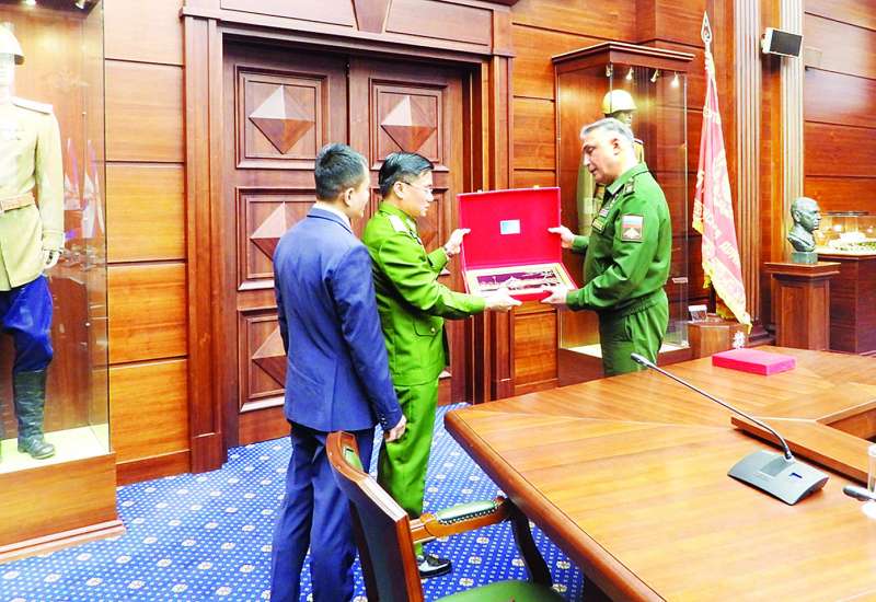 တောင်တွင်းကြီးမြို့နှင့် ဓနုဖြူမြို့မှ လူငယ်များအား တပ်မတော်ကဖမ်းဆီးပြီး တပ်သားသစ်အဖြစ် စုဆောင