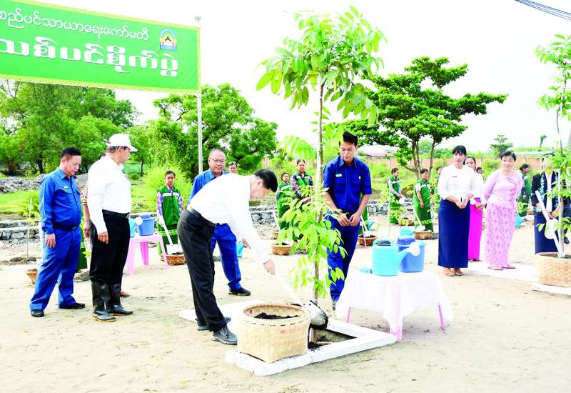 ရခိုင်ပြည်နယ်ရှိဘင်္ဂါလီများအား ပြည်သူ့စစ်မှုထမ်းဥပဒေအရ စစ်မှုထမ်းရန်စုဆောင်းနေသည်ဟူသောသတင်းများ